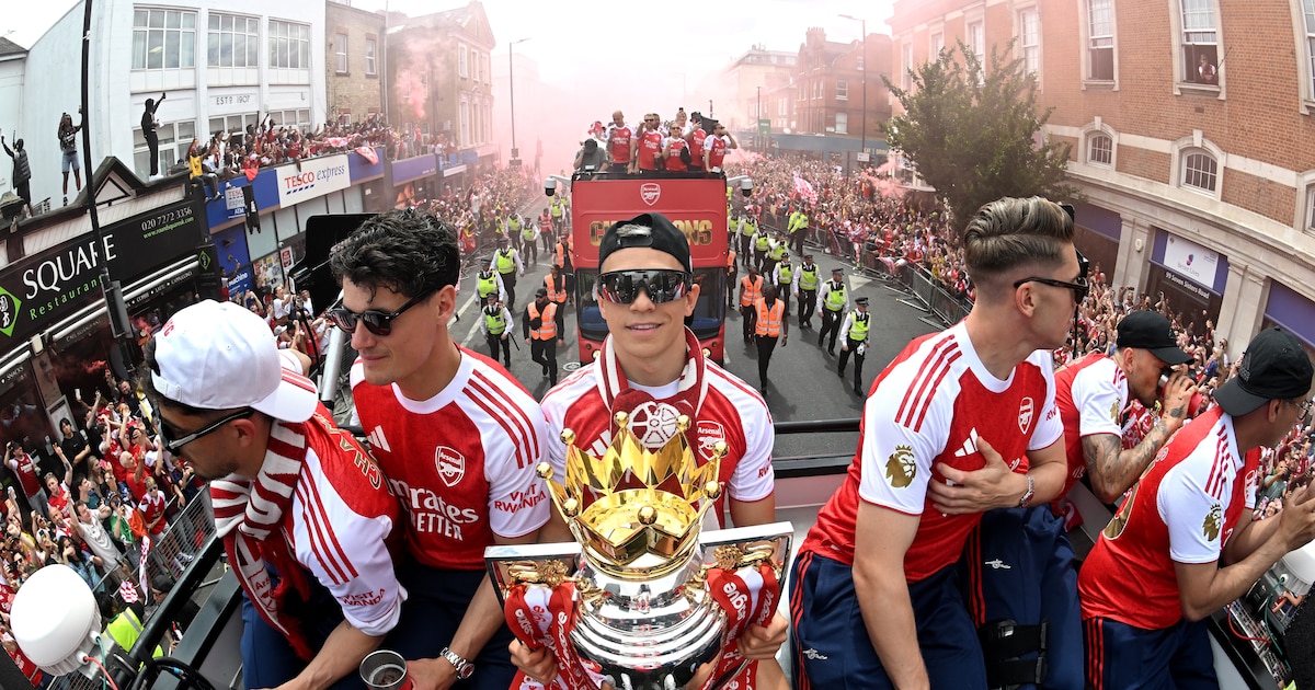 Au lendemain de sa défaite contre le PSG, Arsenal a célébré son titre ...