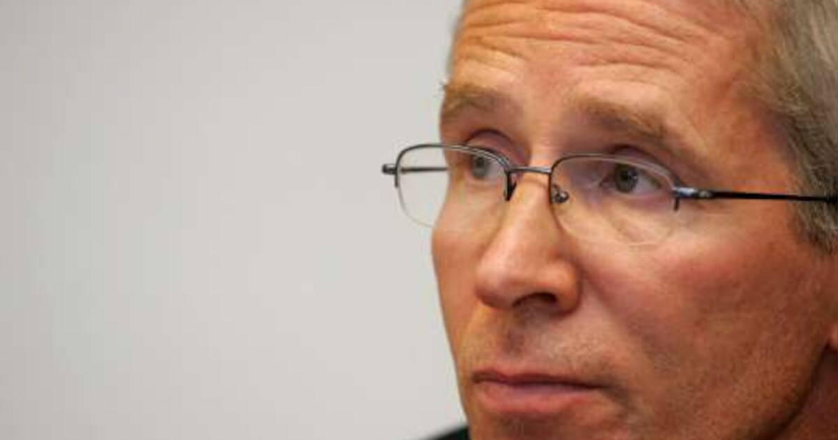 Bernard Devos succède à Claude Lelièvre | 7sur7.be