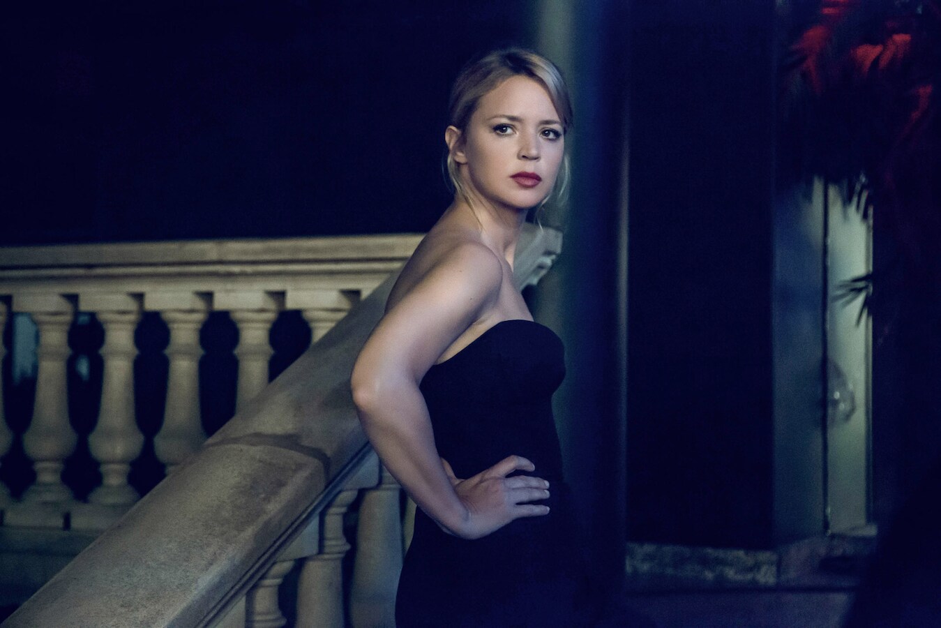 Virginie Efira Nue à Lécran Mais Dans Les Bras De Son Conjoint “cest