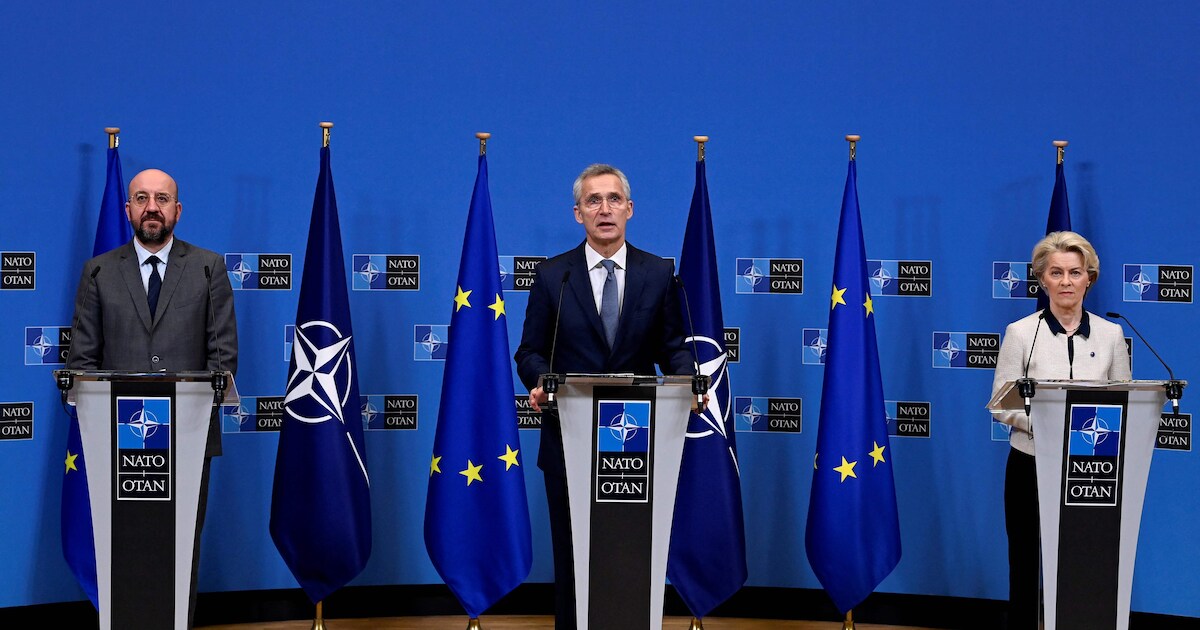 L'UE et l'Otan promettent de renforcer leur soutien à l'Ukraine et leur ...