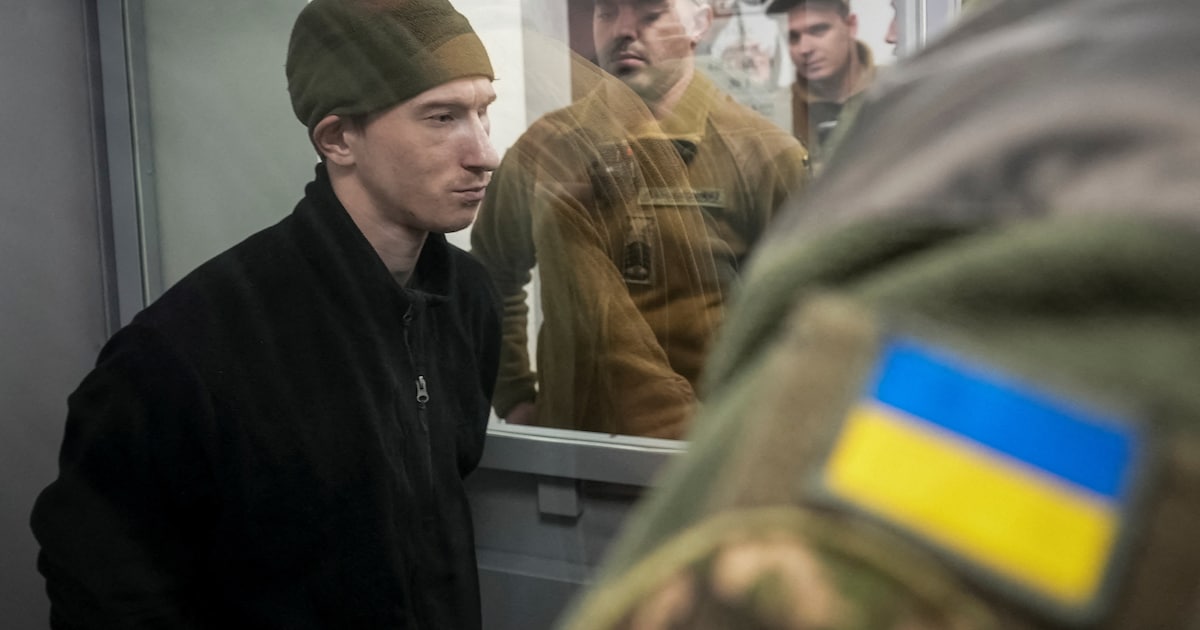 Un soldat russe condamné pour la première fois à la réclusion à ...