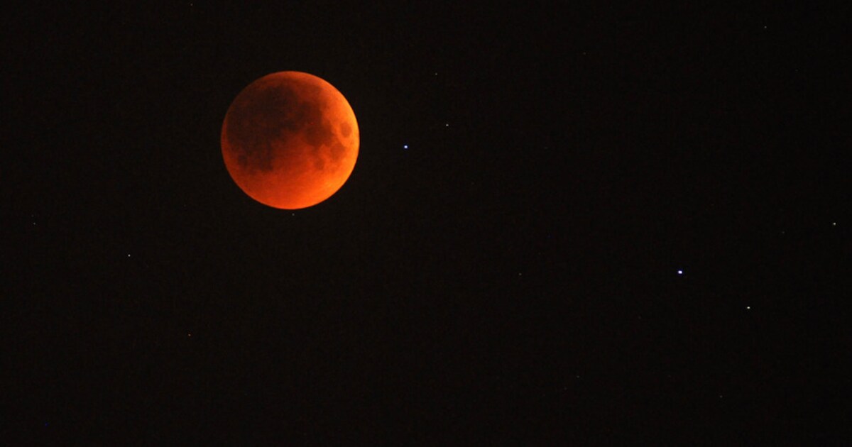 Une Lune rouge sang pour la plus longue éclipse depuis 11 ans | 7sur7.be