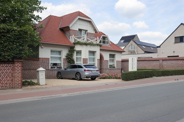 Assassinat de l’avocate Claudia Van Der Stichelen: un suspect confondu ...