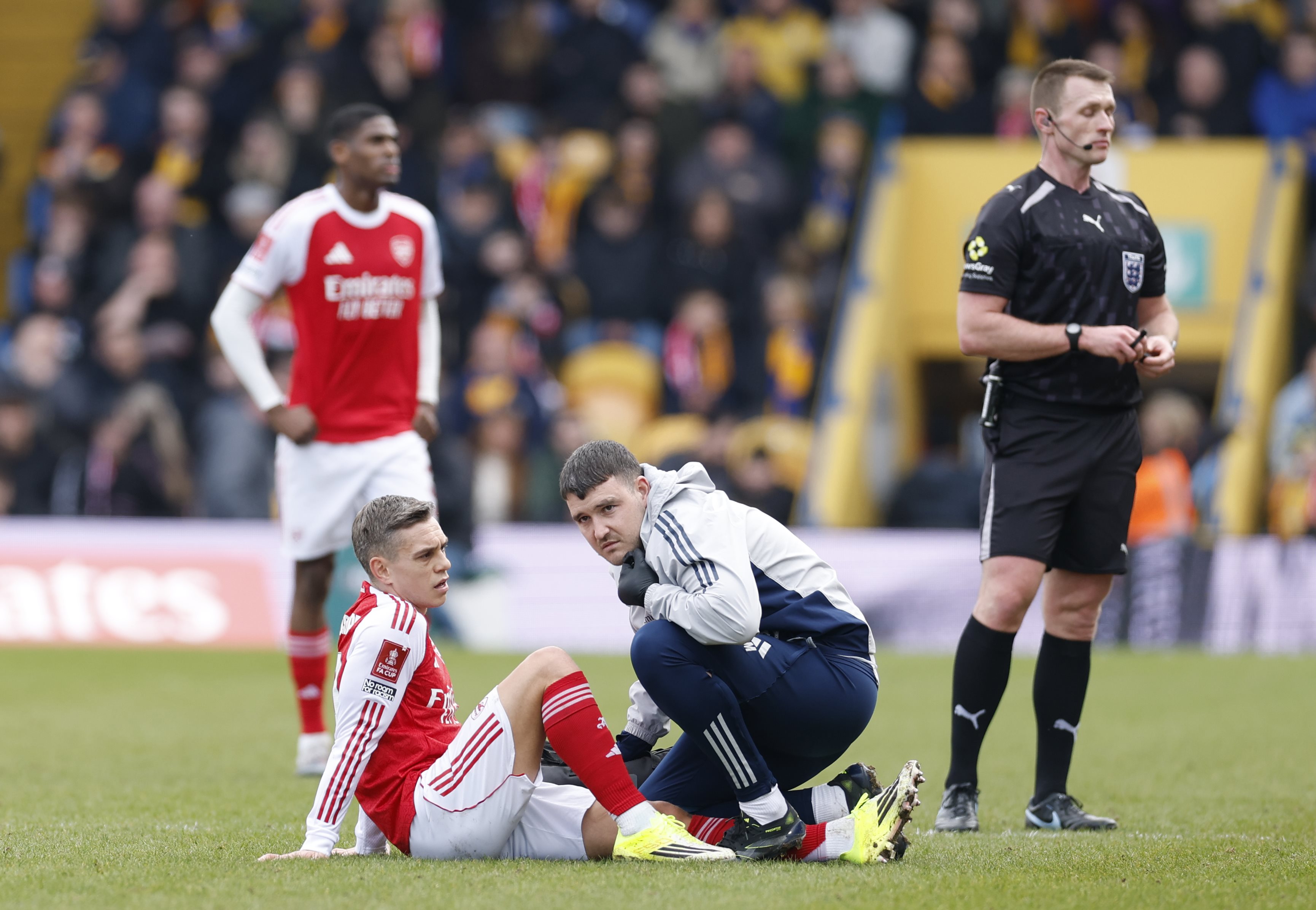 Trossard sort sur blessure avec Arsenal: nouvelle tuile en vue pour les ...
