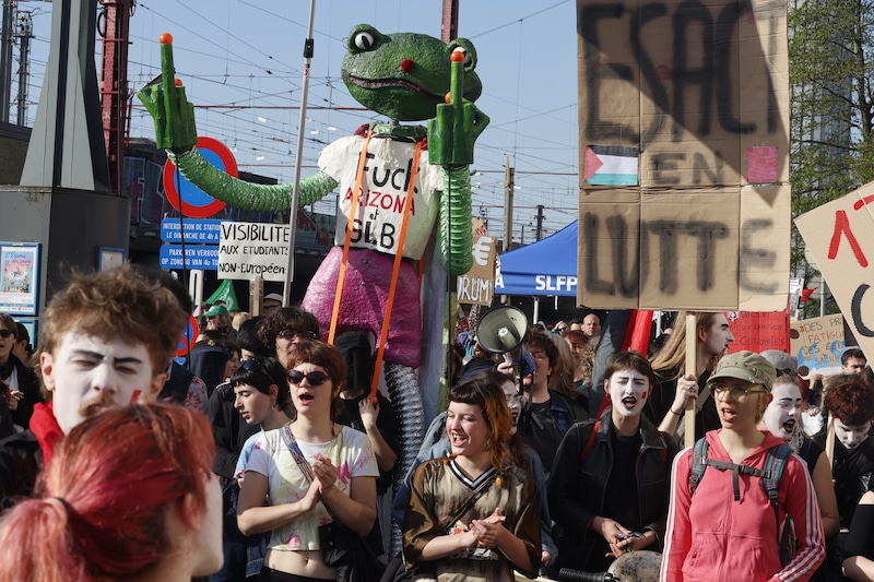 Une importante manifestation des secteurs de la FWB organisée à ...
