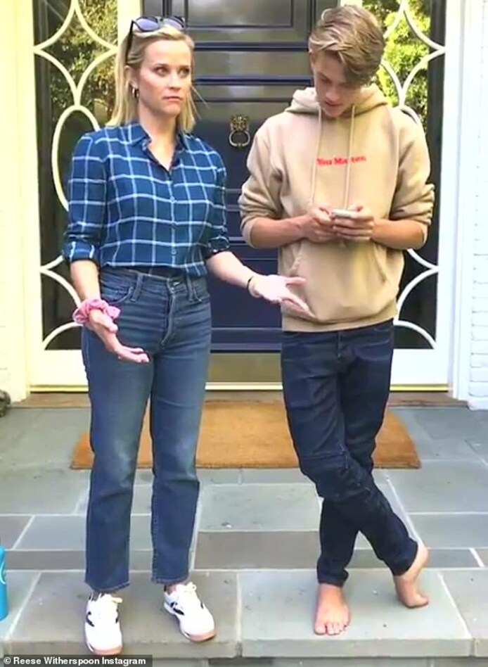 Vous ne savez toujours pas ce qu'est "Tik Tok"? Reese Witherspoon vous ...