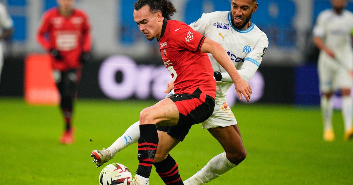 Arthur Theate sort blessé avec Rennes battu à Marseille | 7sur7.be