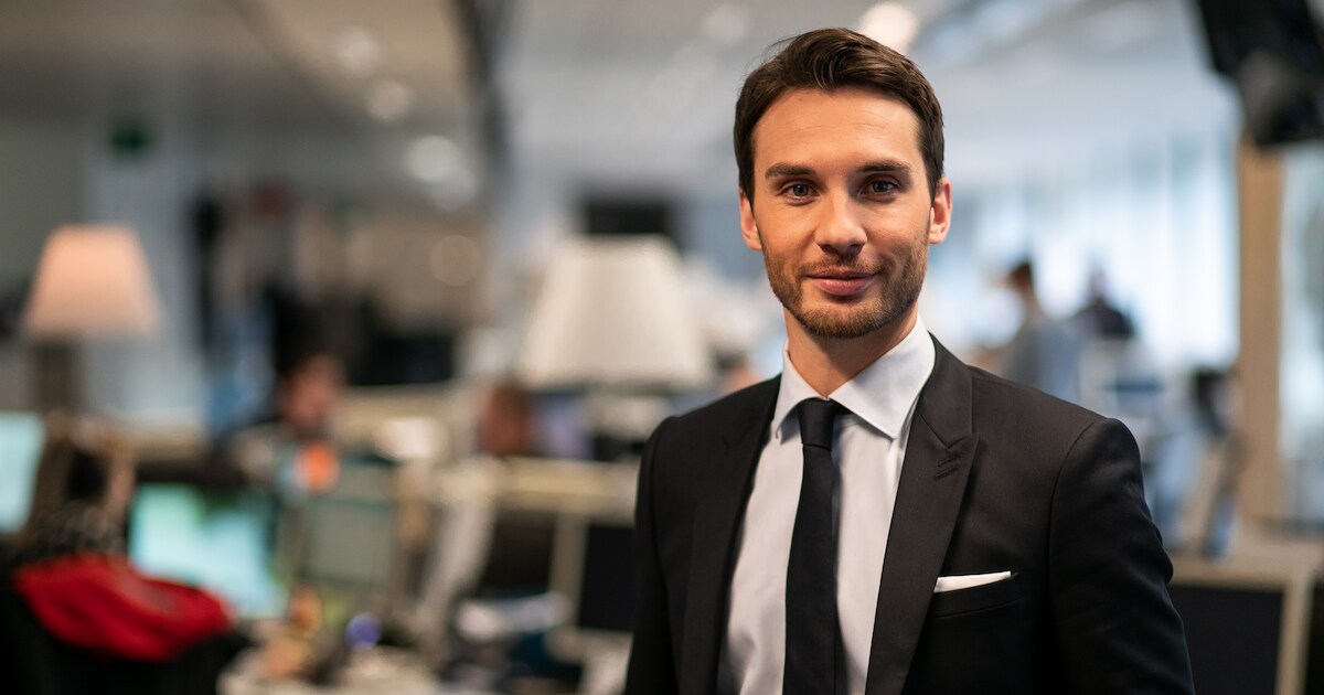 Laurent Mathieu remplacera François De Brigode au JT de la RTBF | Télé ...