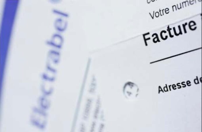 Un client d'Electrabel va payer sa facture avec 215 kg de centimes ...