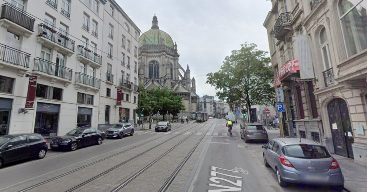 Affaissement de voirie à Schaerbeek, plusieurs trams de la Stib bloqués ...