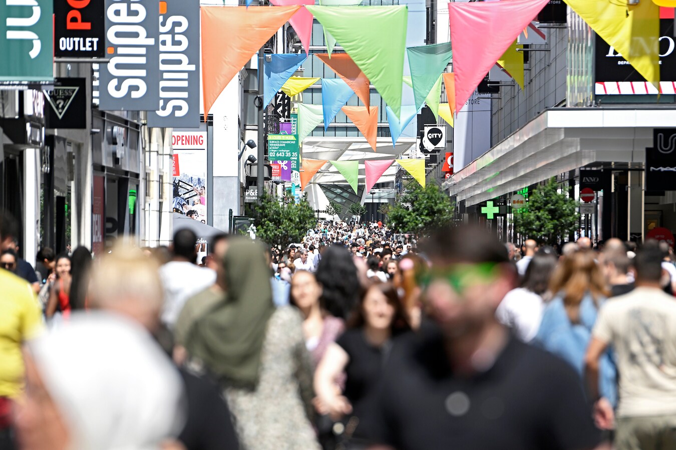 Bruxelles et la Wallonie verront leur population diminuer, à l’inverse ...