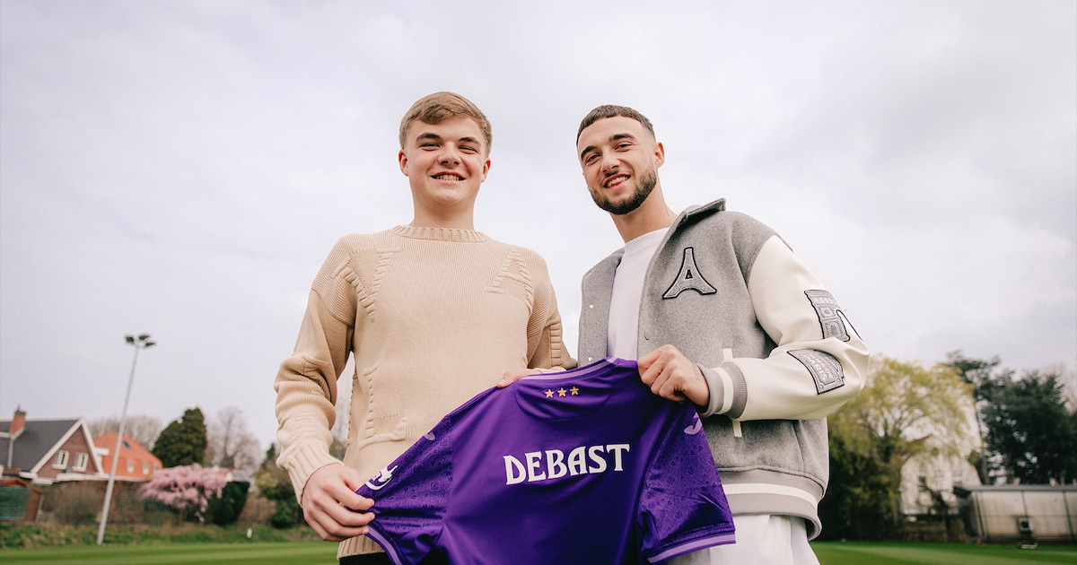 Milan Debast, le frère de Zeno, signe à 15 ans son premier contrat pro ...