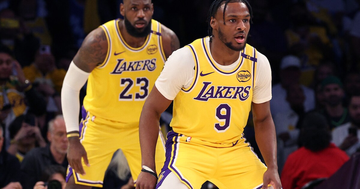 LeBron James et son fils Bronny réunis sur le terrain: une première en ...